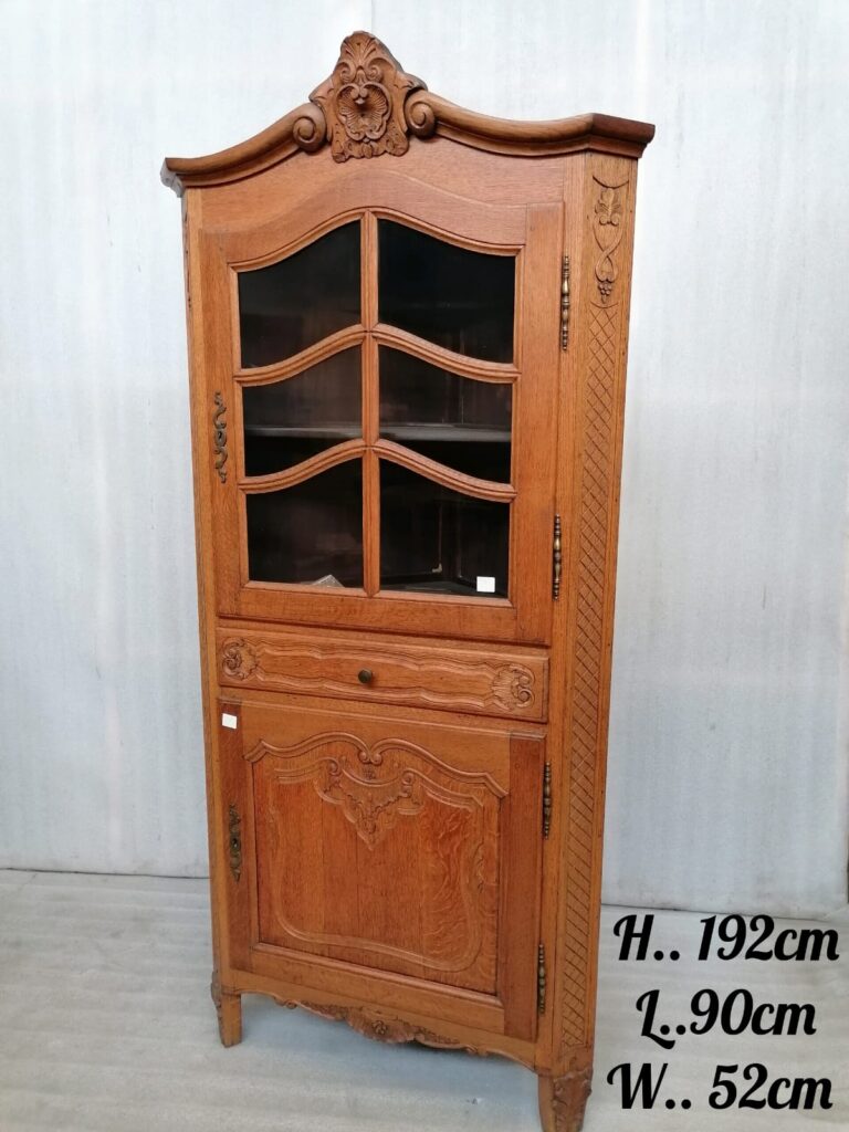 22DG46 – Beautiful Display Cabinet | Validtrade
