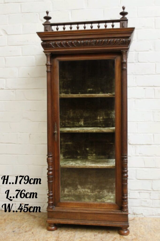 22DG46 – Beautiful Display Cabinet | Validtrade