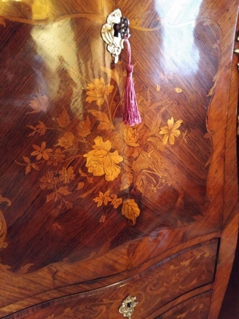 Restoration of Inlay work including a full restoration | Validtrade